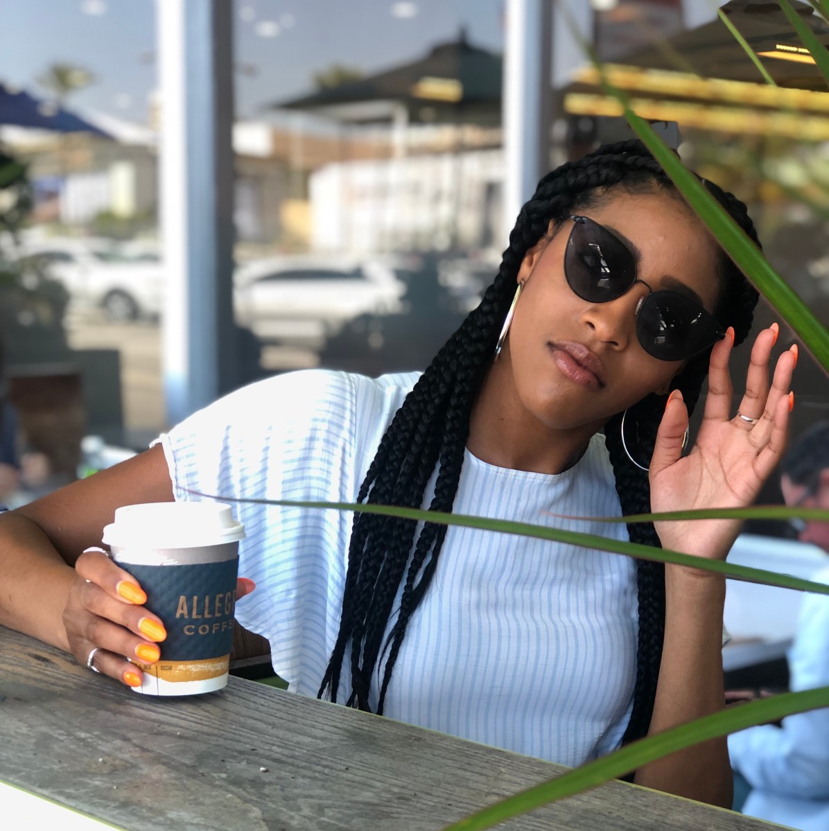 Three Reasons Why Coffee Dates Are The Best First Dates – Denim & Lipstick